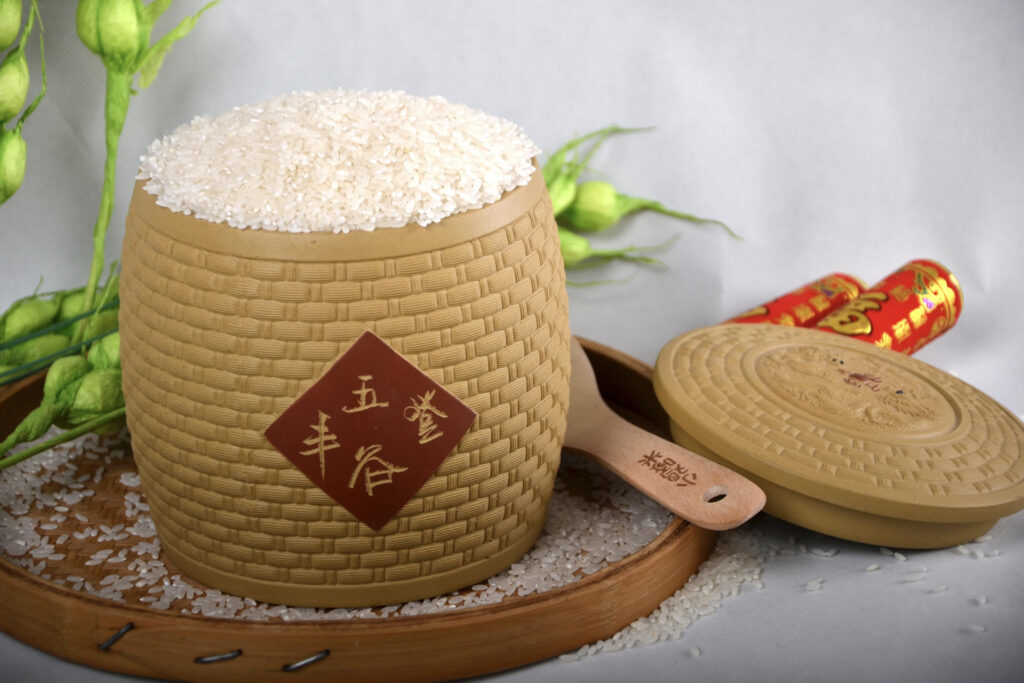 Feng Shui Rice Container: How to Use it to Attract Wealth and Prosperity